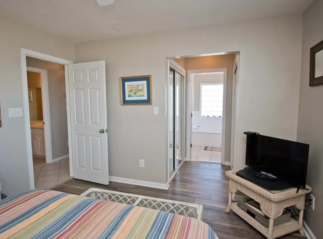 Pool, Tennis Courts And Breathtaking Views - Stunning Oceanfront Getaway - 에메랄드 이슬