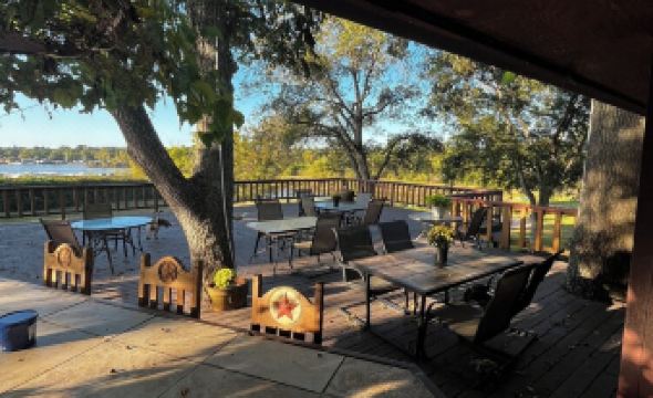 Spacious Lake Conroe 3AC,Heated Pool,Weddings,Events,Kayaks,Pickleball ...