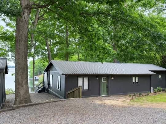 Scenic Lake View And Kayak Access - Breathtaking Lakeside Haven - Lake Norman, NC