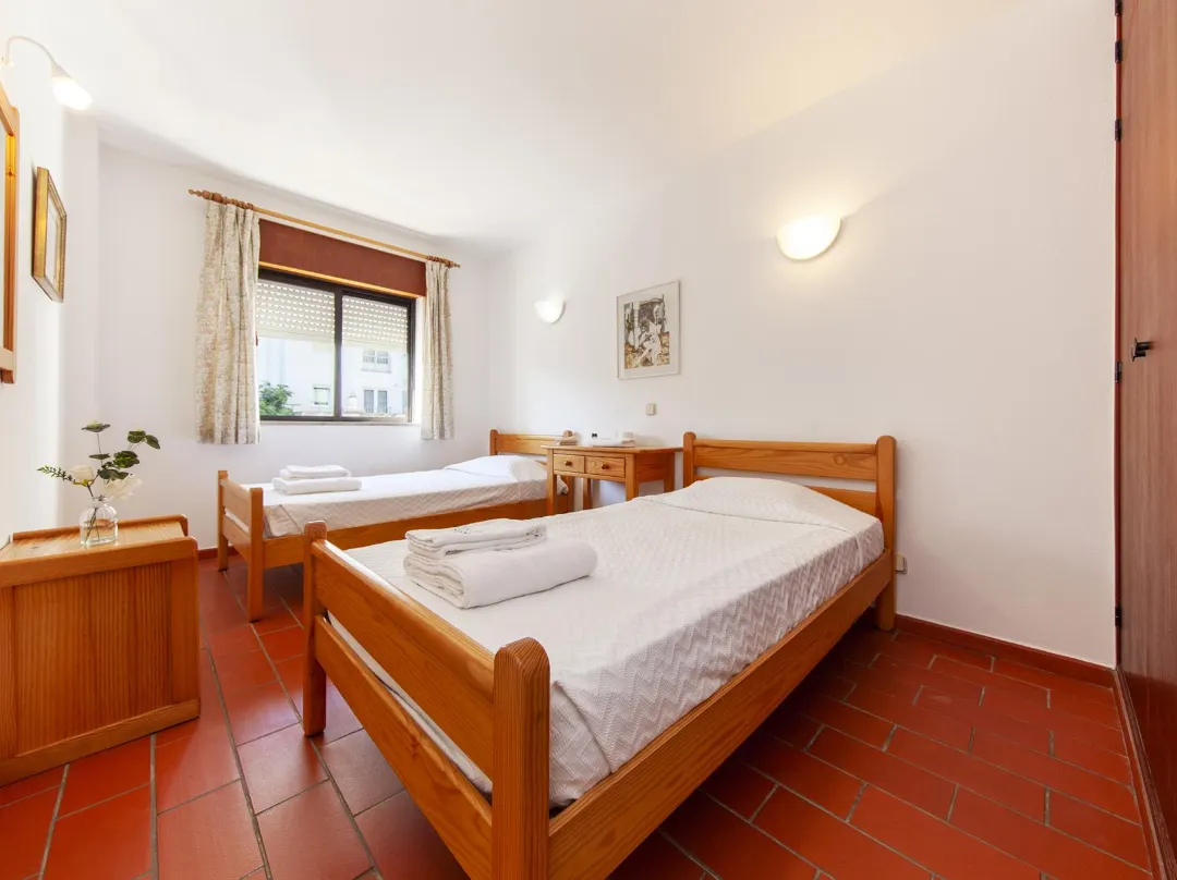 N 01 - Bedroom 1 In Amaro Sight Guesthouse - Lagos