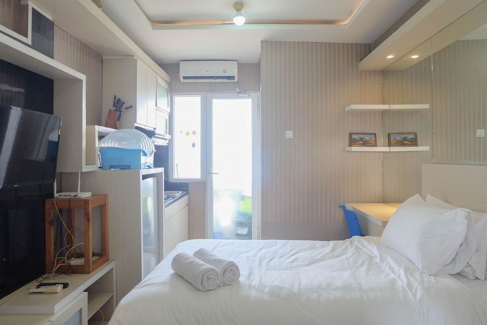 Nice And Fancy Studio At Green Pramuka City Apartment - Yakarta