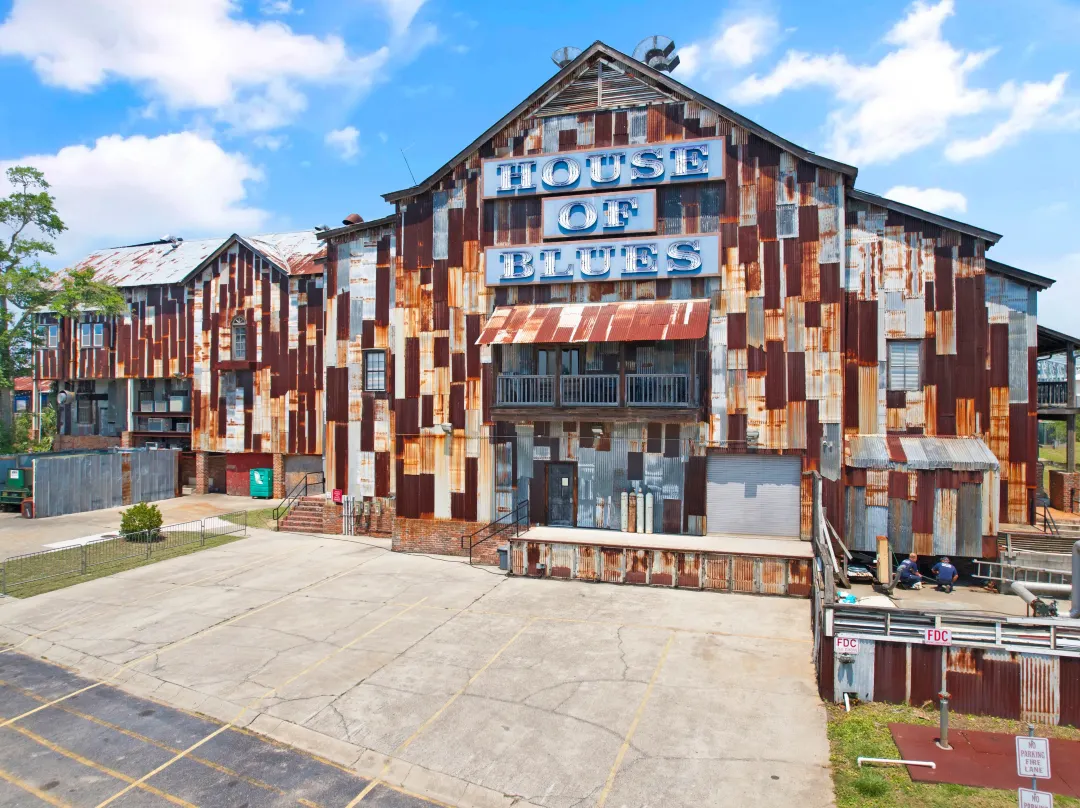 Modern Oasis With Smart Tvs And Full Kitchen - Chic Coastal Retreat - Myrtle Beach, SC