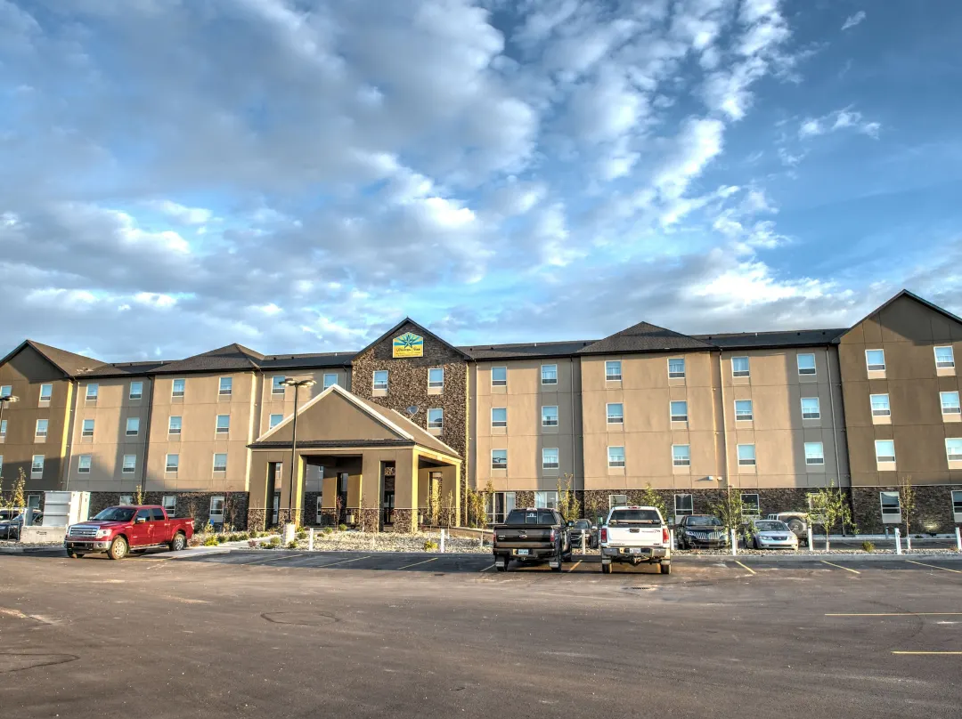 Western Star All Suites Signature Hotel - Estevan