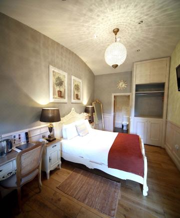 The Crown At Playhatch - Reading