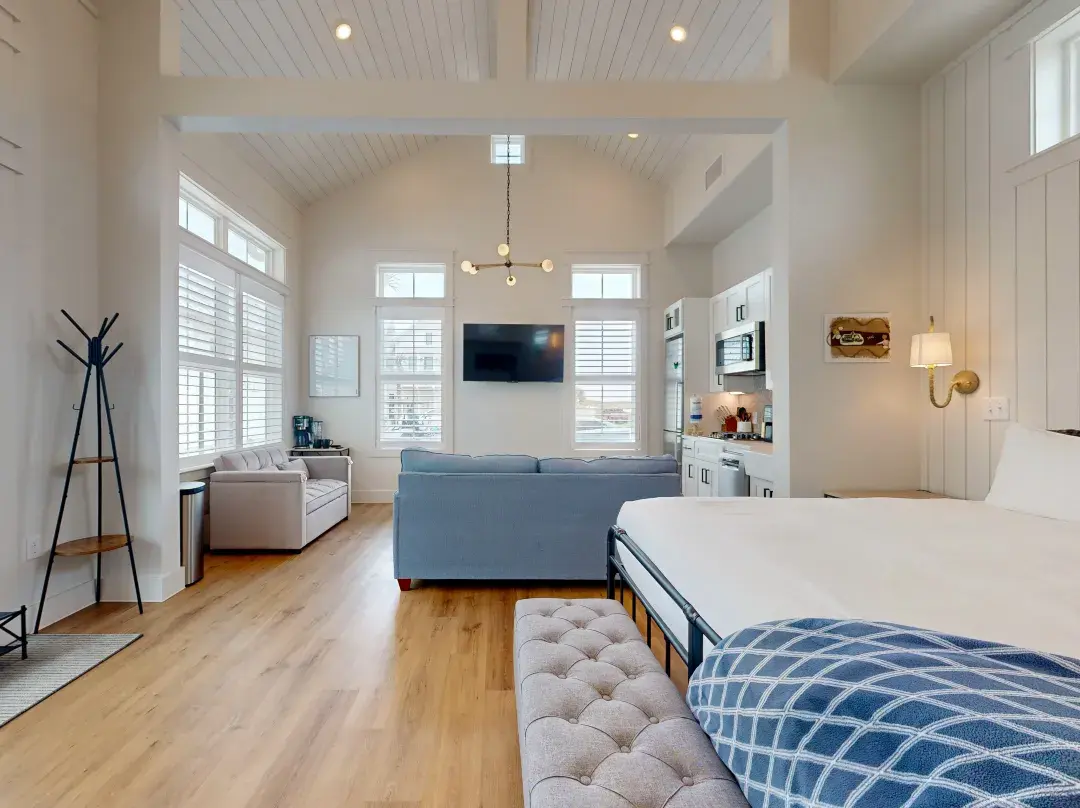 Pet Friendly, Resort Style Pools, Boardwalk To The Beach - Corpus Christi, TX