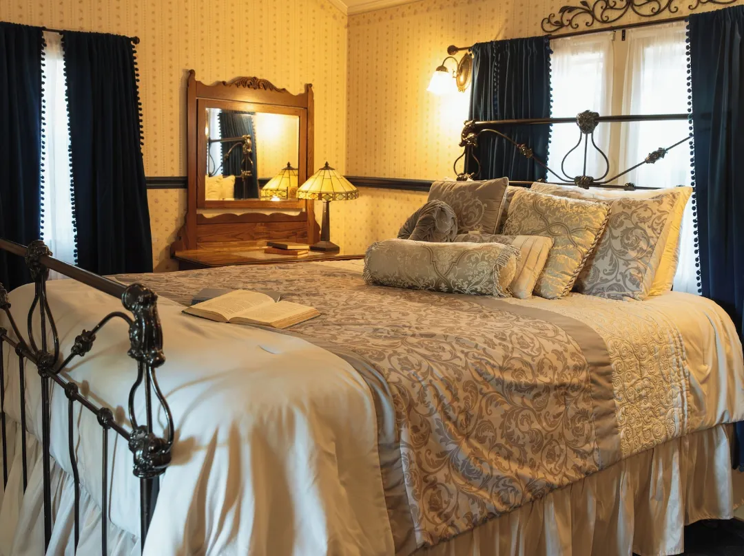 Julian Gold Rush Hotel - Julian, CA