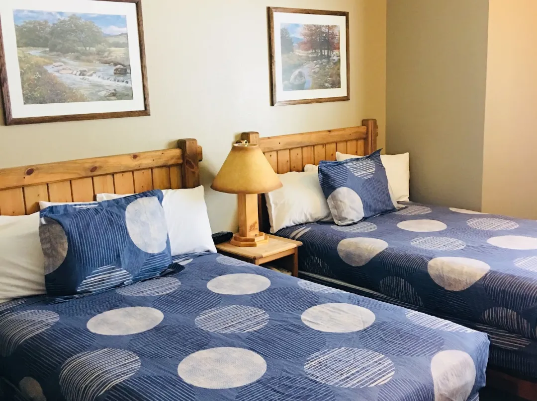 Boulder Creek Inn - Donnelly, ID
