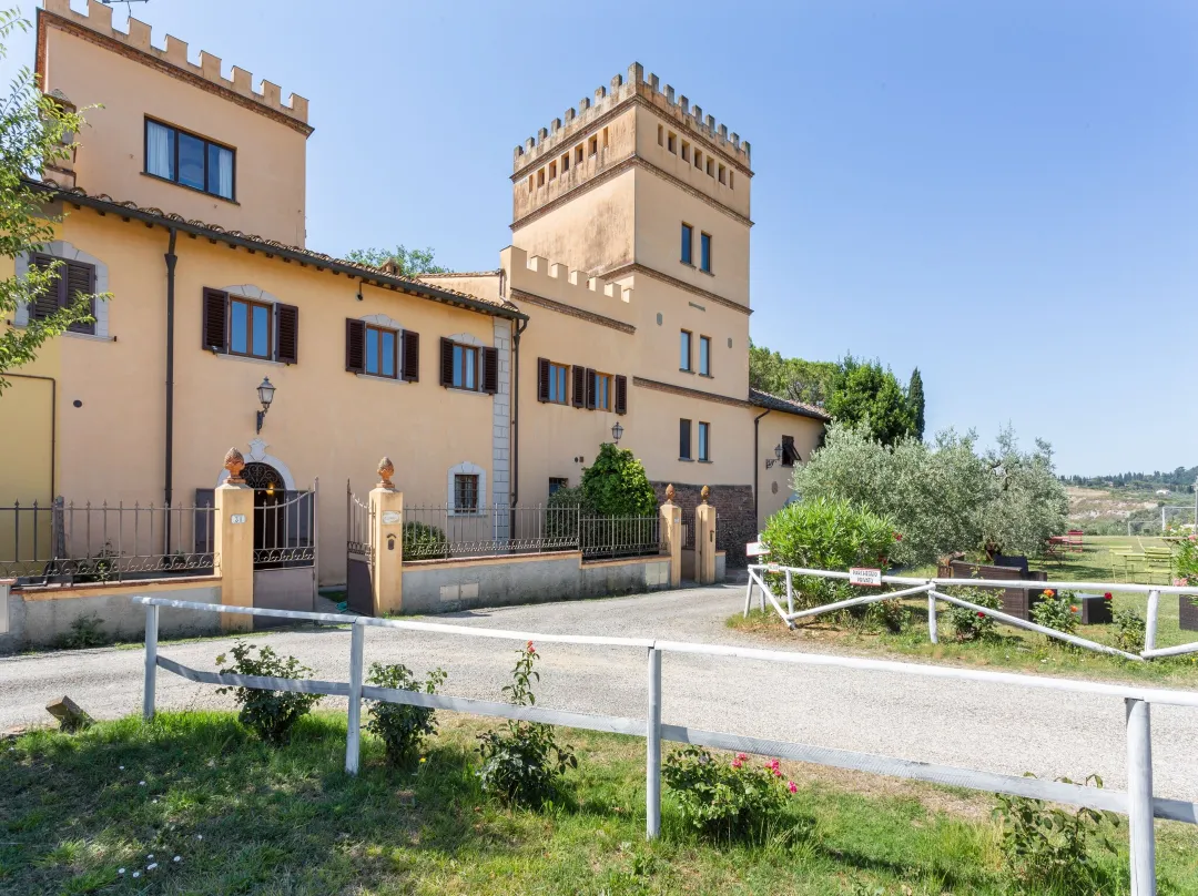 Poolside Leisure In Empoli Hideaway - Empoli