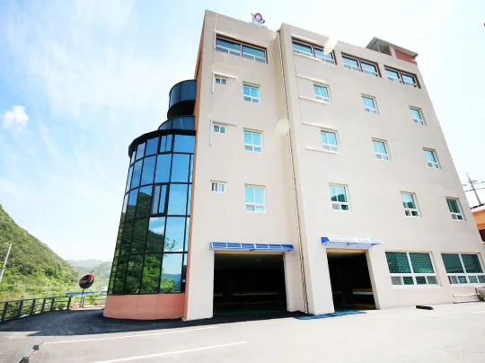 Gokseong Ace Motel - Yeosu-si
