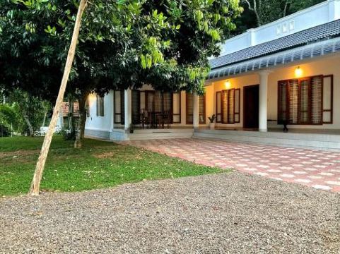 2025 Updated Prices, Deals & Reviews | Trip.com