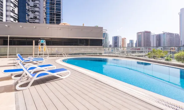 Dunya Tower · Downtown Luxury · 5 Min Walk To Dubai Mall!, Dubai ...
