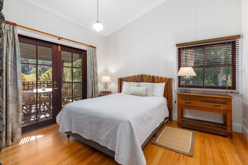 Friday Creek Retreat - North Coast