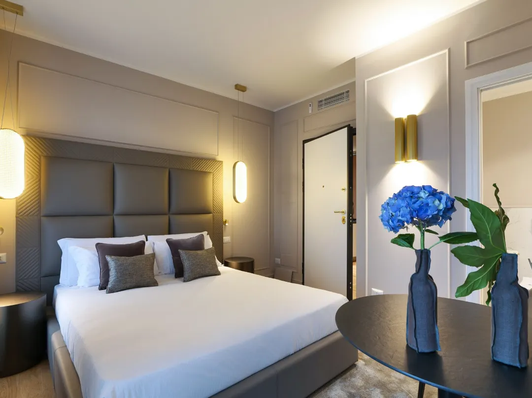 Prestige Boutique Aparthotel - Piazza Duomo View - Milan