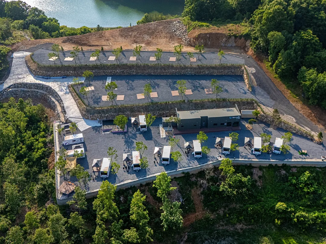 Jecheon Lake Hill Camp - Chungju