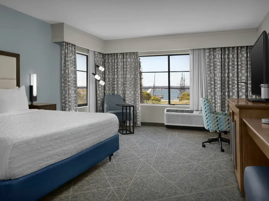 Hampton Inn San Diego-downtown/airport Area - National City, CA
