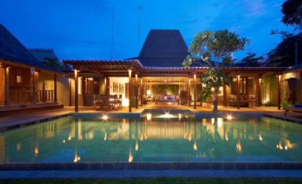 Villa Amore: Elegant 4BR Villa Close to The Beach - ราคาพิเศษ & ดีลสุด ...