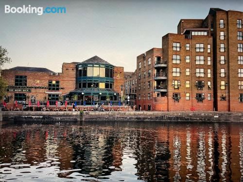 Surrey Docks SE16 near Canada Water n Easy Access Canary Wharf,London ...