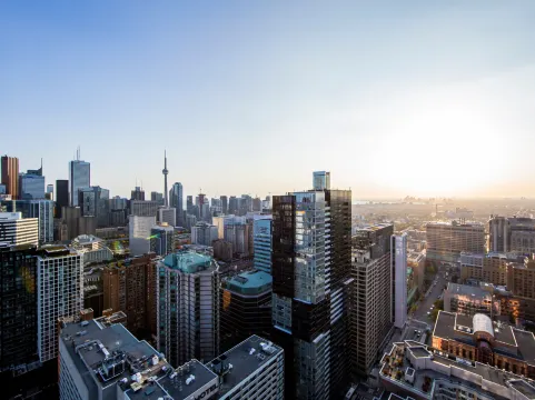 Suite De 2 Chambres Avec Vue Magnifique Sur La Ville, Centre-ville De Toronto, Près Du Centre Eaton, - Toronto
