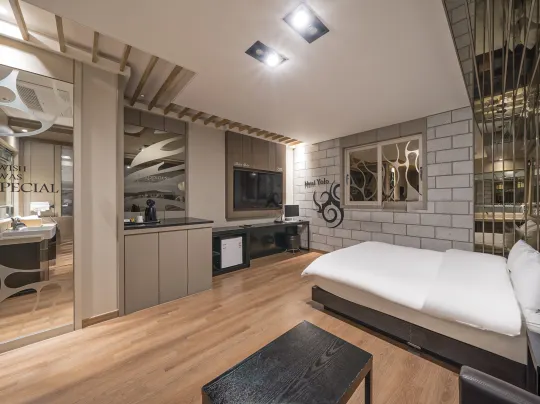 Gyeongju Yolo - Gyeongju-si