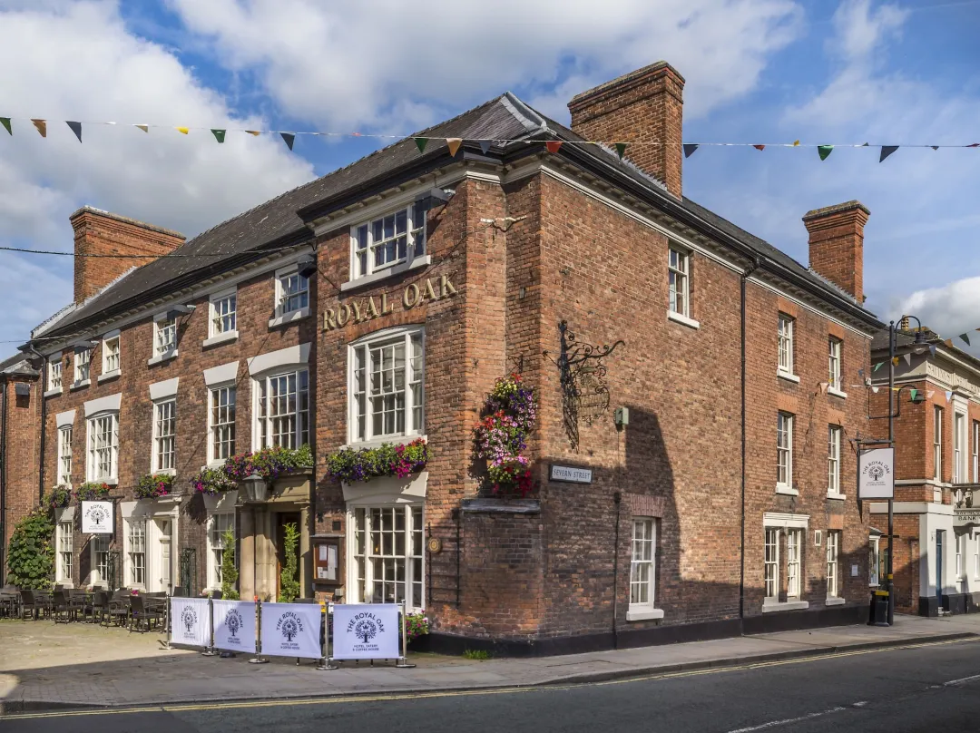 The Royal Oak Hotel, Welshpool - The Coaching Inn Group - Welshpool