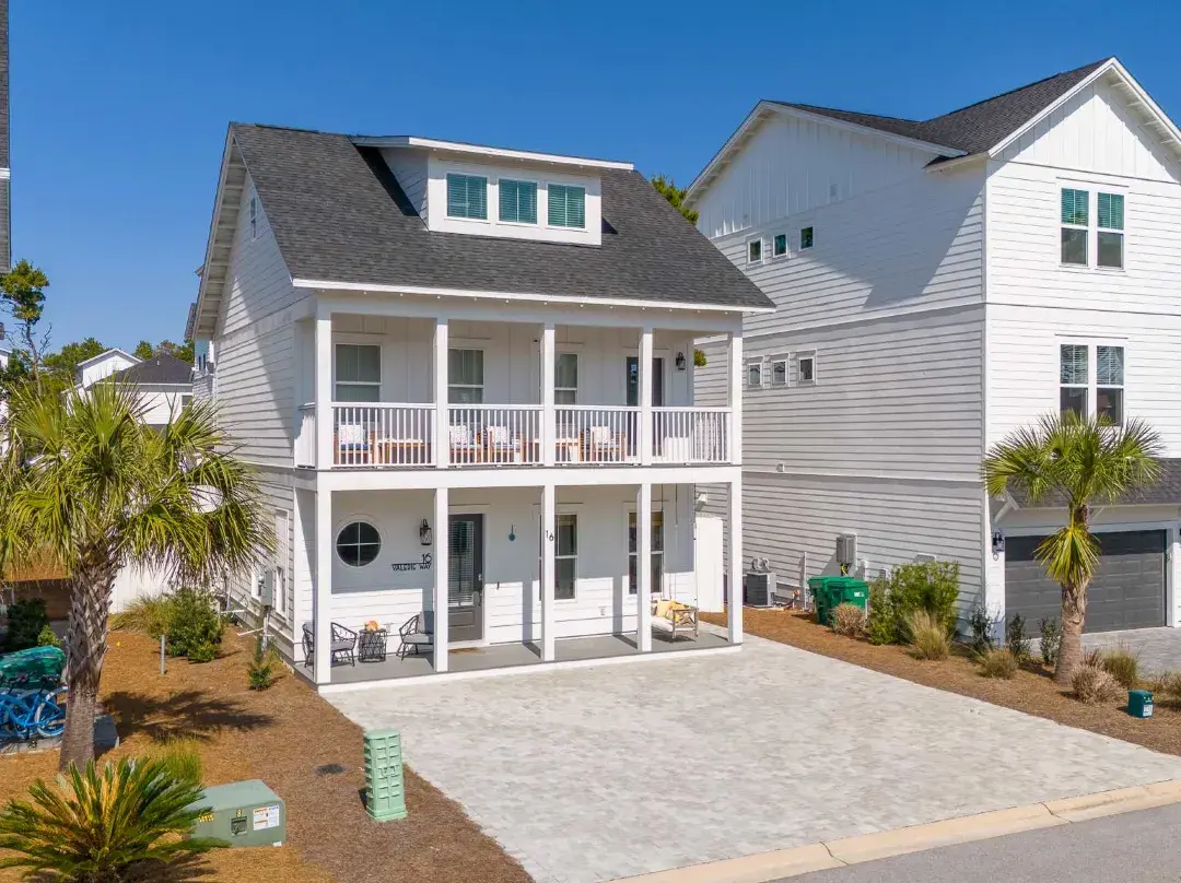 Private Patio, Fire Pit And Pool Access - Stylish Coastal Haven - Rosemary Beach, FL
