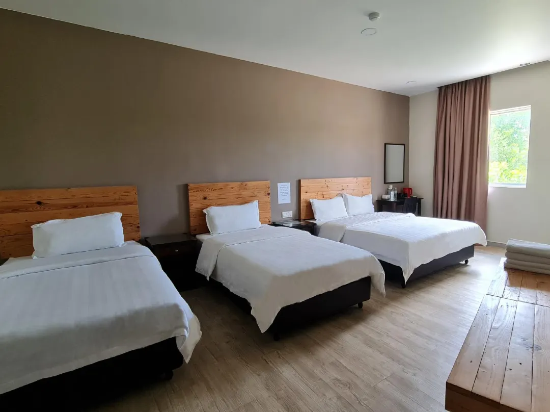 Sg. Paka Hotel - Paka