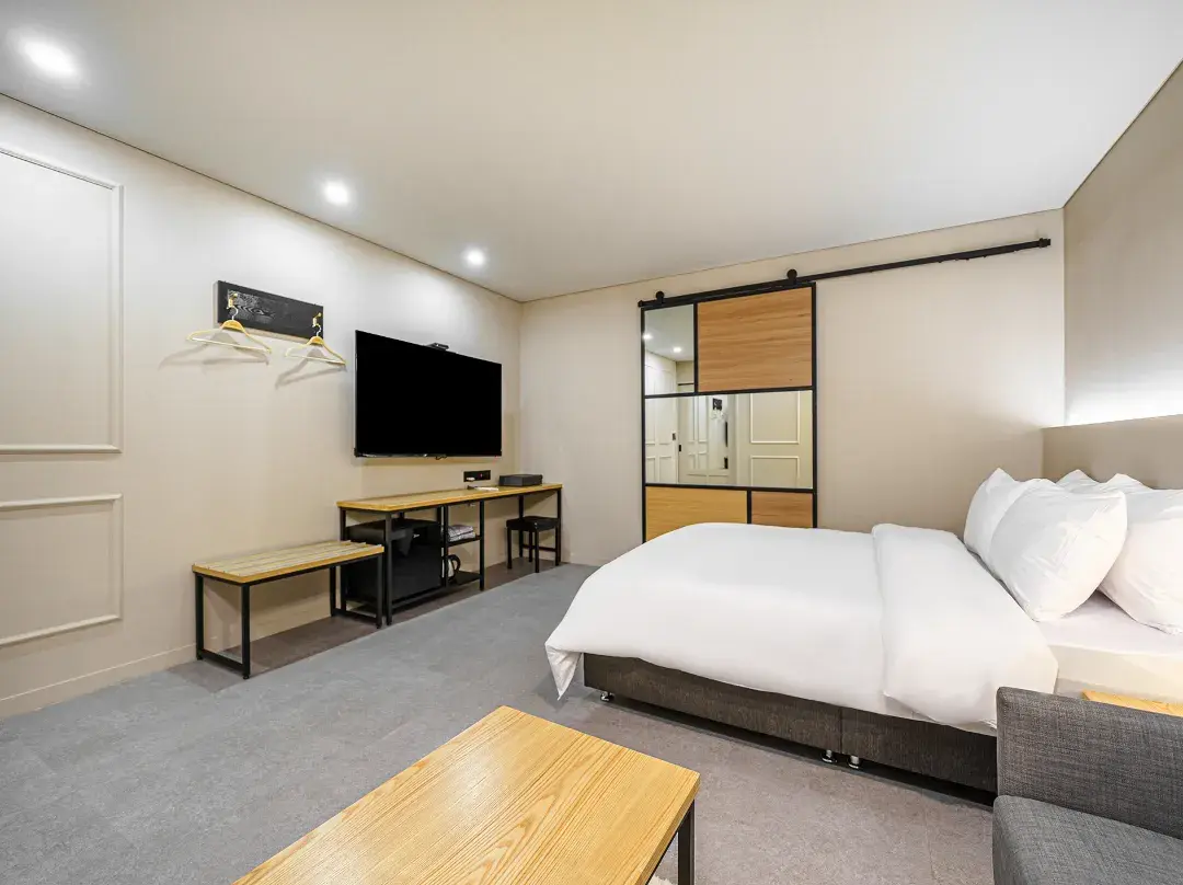 Goyang Hwajeong Hotel - Dangjin-si
