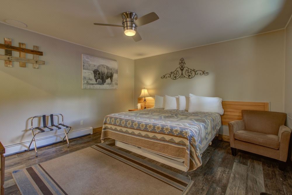 The Lodges Of Oak Creek - Oak Creek, CO