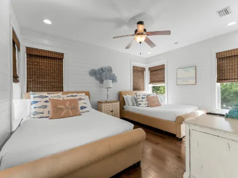 Prominence Flip Flop Inn - Rosemary Beach, FL