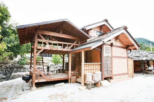 Jeongseon Toumaru Hanok - Andong