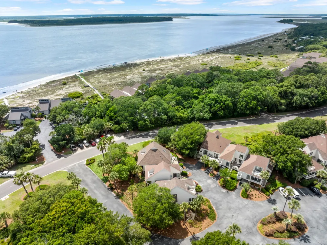 Distant Ocean Views And Access To Club Amenities - Charming Seabrook Retreat - Seabrook Island, SC