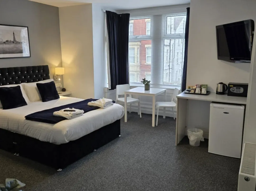 Q - Accommodation - Blackpool