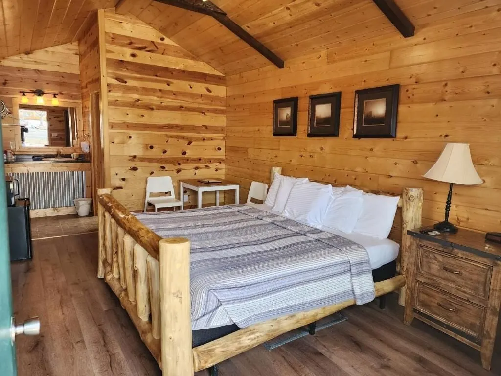 Bryce Valley Lodging - Bryce Canyon National Park, UT
