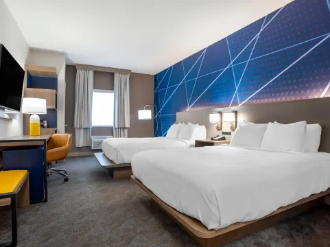 Comfort Inn & Suites Orlando Sanford Airport - Oviedo, FL