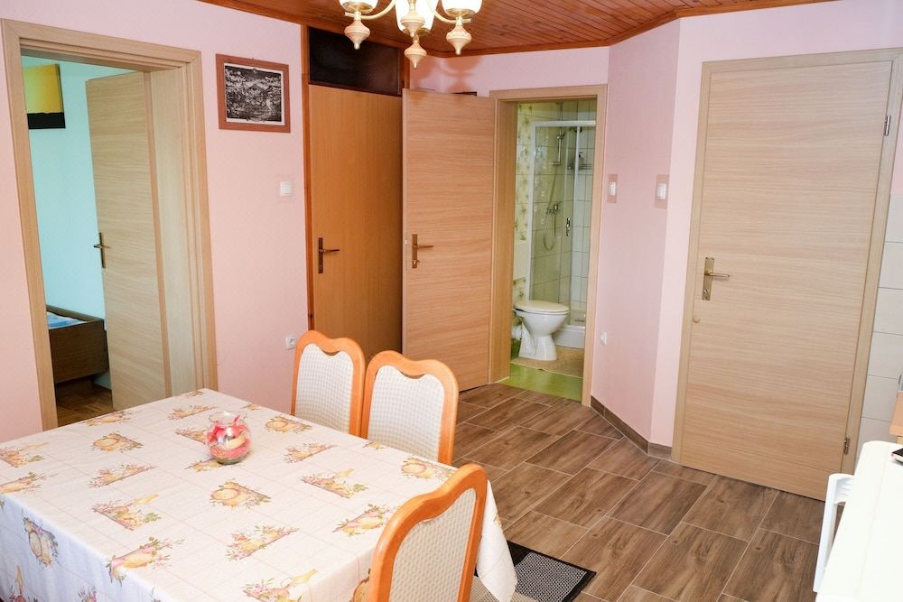 Apartment Jorsi With Mountain View - Zreče