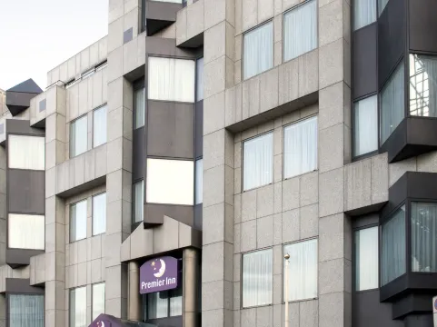 Premier Inn London City - London