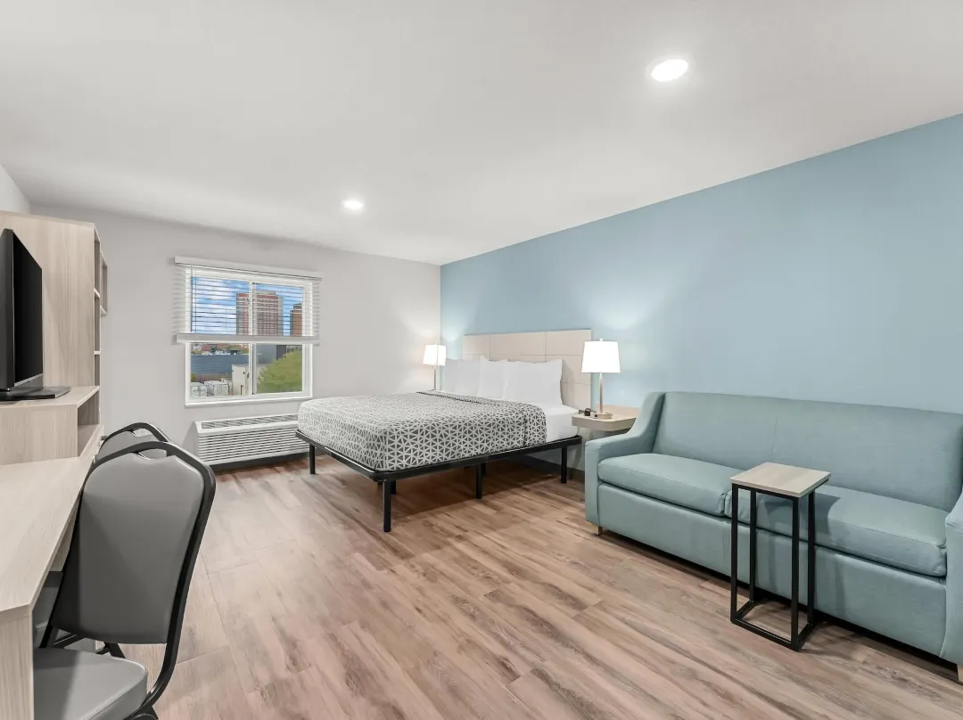 Woodspring Suites Wilmington Riverfront - Wilmington, DE