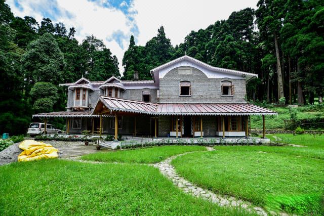 Takdah Heritage Colonial Bungalow No. 12 (Double Bed Room), Darjeeling ...