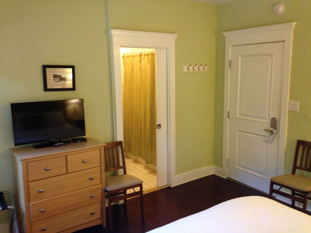 Highland Dell Lodge - Russian River, CA