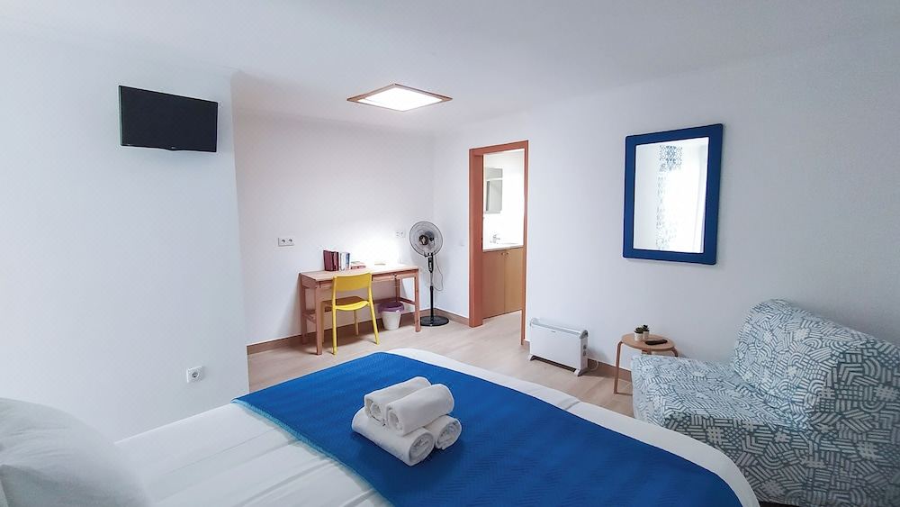 Ó Da Casa-typical Portuguese Guest House - Peniche