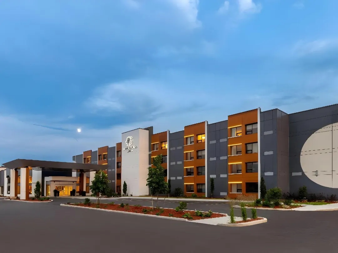 Doubletree By Hilton Kingston - Kingston