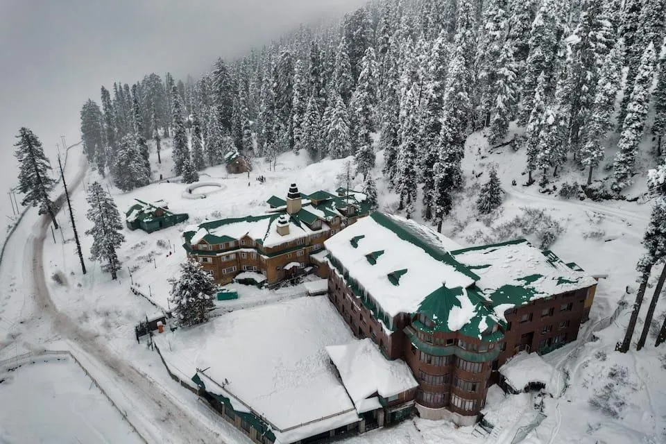 Hotel Hilltop - Gulmarg