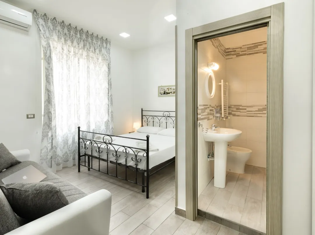Opera Home Principe Umberto - Neapel