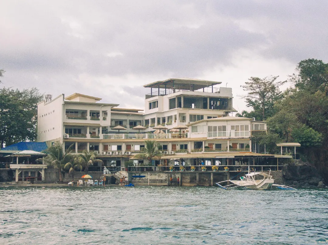 Mangrove Resort Hotel - 