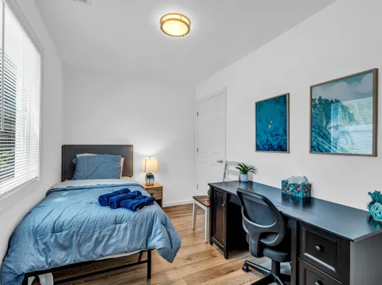 Bright Patio And Cozy Modern Living - Charming Coastal Haven - Belmar, NJ