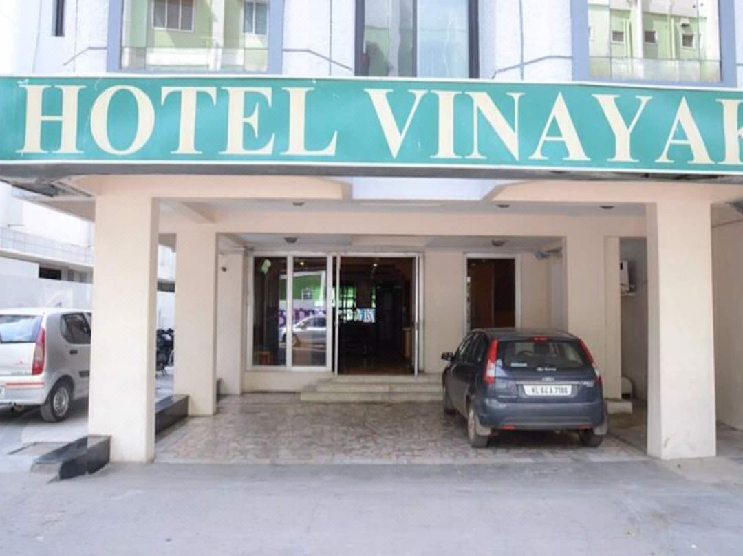 Hotel Vinayak - 孔巴托