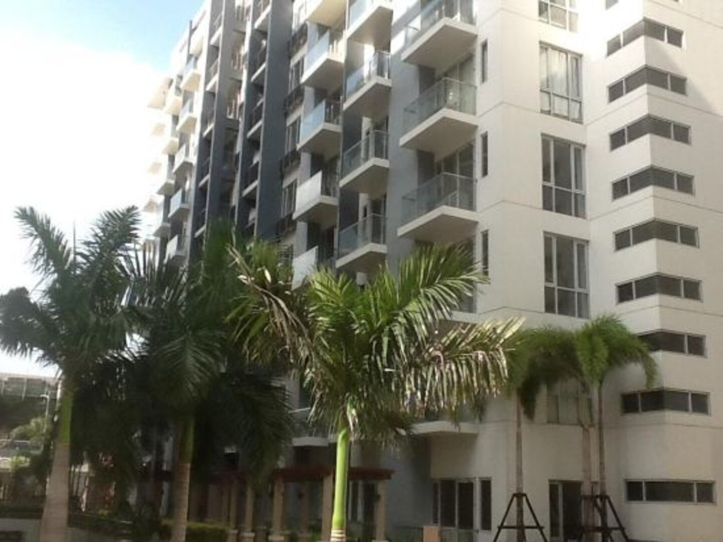 Palm Tree Genlex Condo in Pasay | 2024 Updated prices, deals - Klook ...