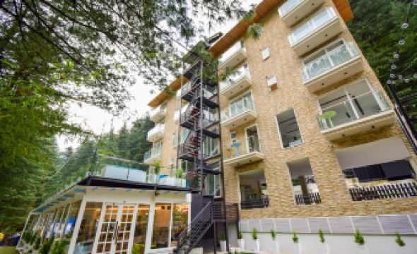 Moksha Riverside 후기, 가격 2024 매니카란 호텔 추천 | 트립닷컴