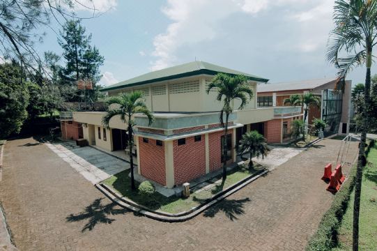 Wisma Industri Puncak, Kecamatan Cisarua - Harga & Promo Terbaru 2026 ...