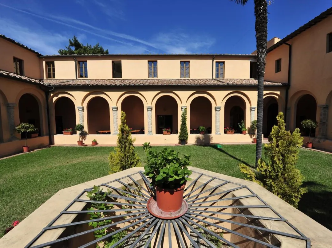 Chiostro Delle Monache Volterra - Volterra